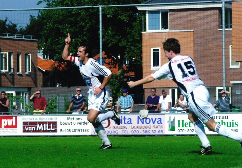 Bob Rijpstra: interview met Mark Moen - De Haagse Voetbalhistorie